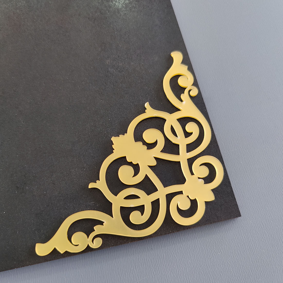 Acrylic Corner Cutout (Design-01)